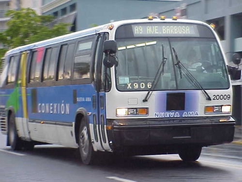 Estudiantes de escuelas públicas viajarán por 25¢ en autobuses de la ...